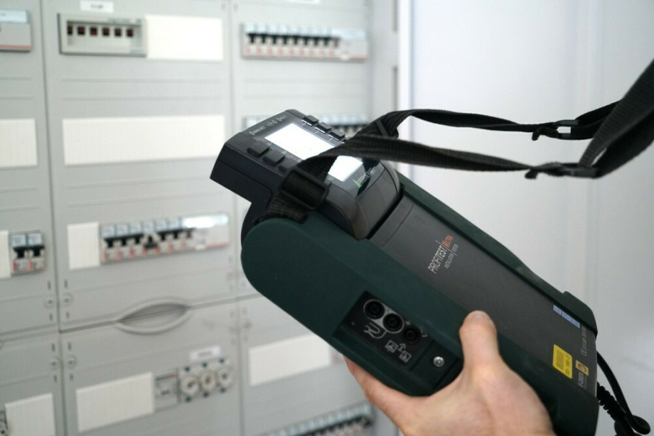 Anlagenprüfung nach DIN VDE 0105-100